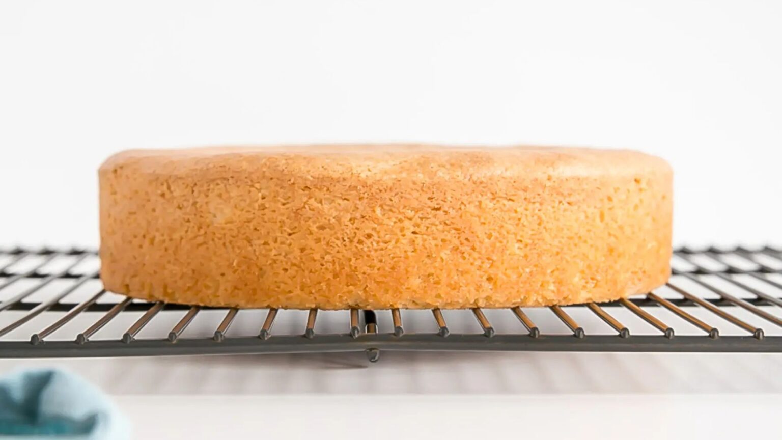 How To Store Cakes Without Drying Out